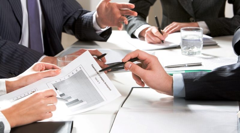 When And Why Do You Need A Professional Financial Advice